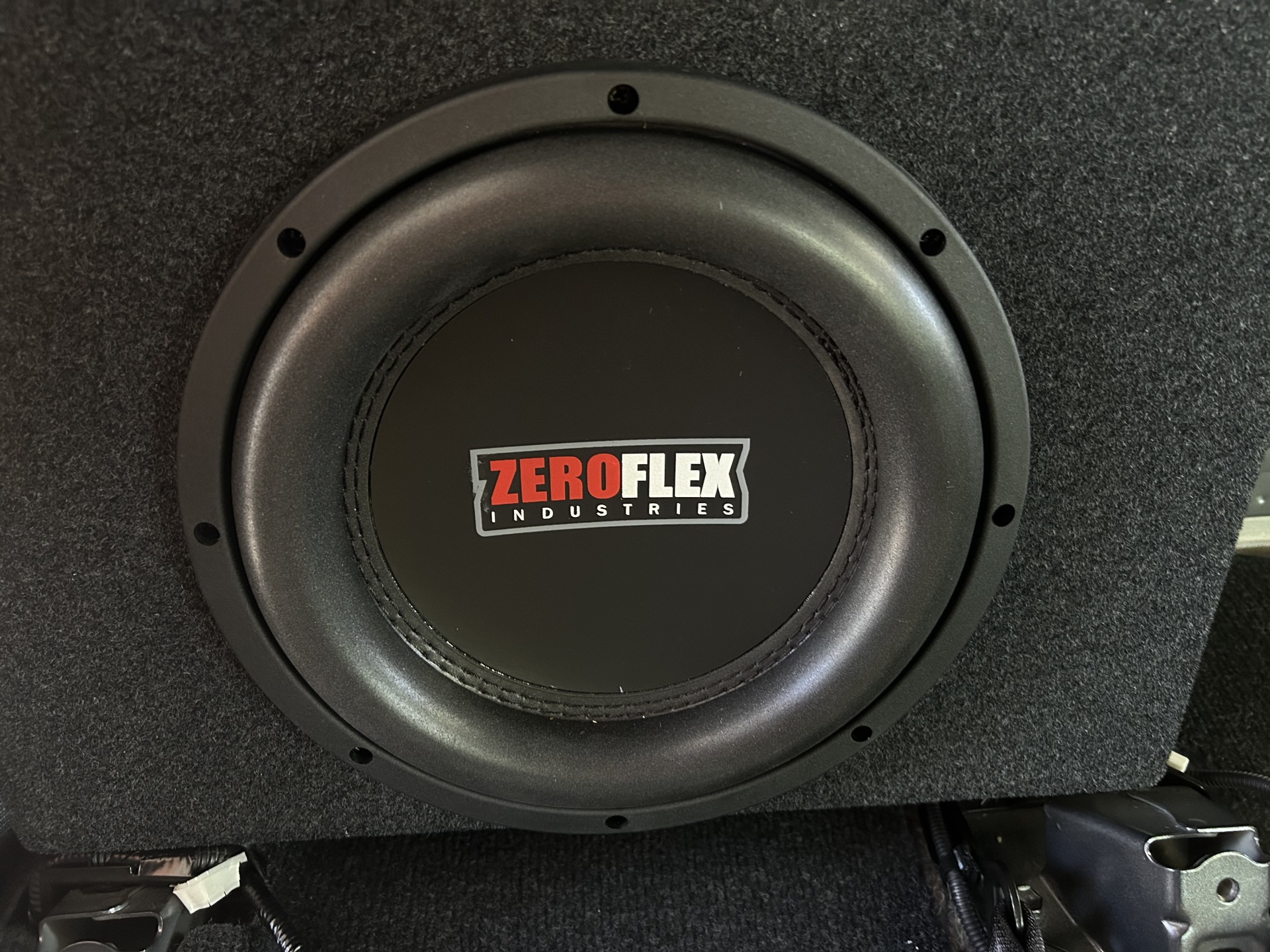 ZeroFlex ZFX104 - 10" Car Audio Subwoofer.